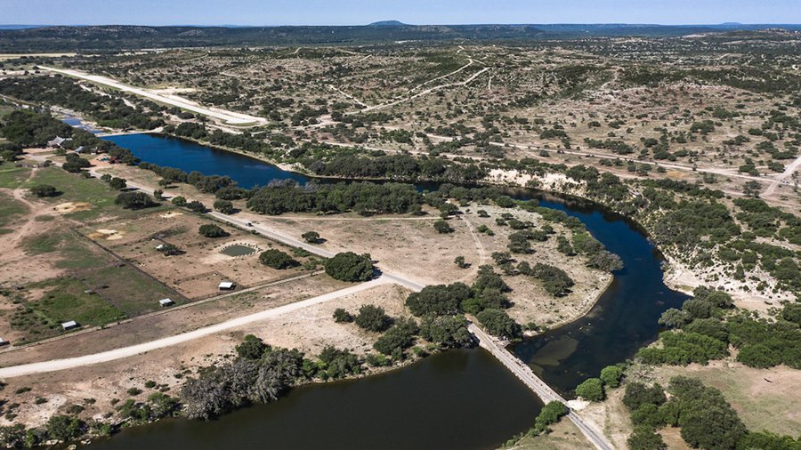 South Texas rancher profile: Preservation on the Ox Hunting Ranch - San ...