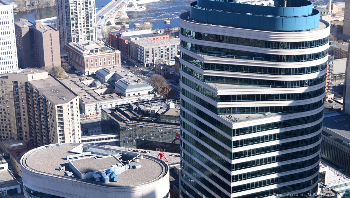 Minneapolis' Fifth Street Towers nears sale, tenants told - Minneapolis ...
