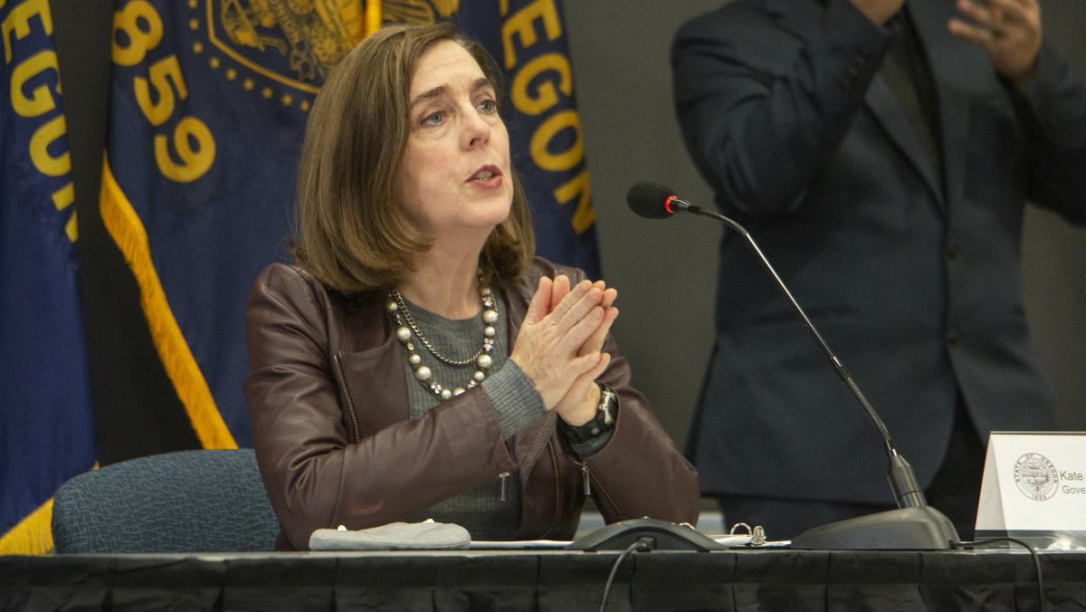 Oregon Gov. Kate Brown: Outdoor dining can resume next week in much of ...