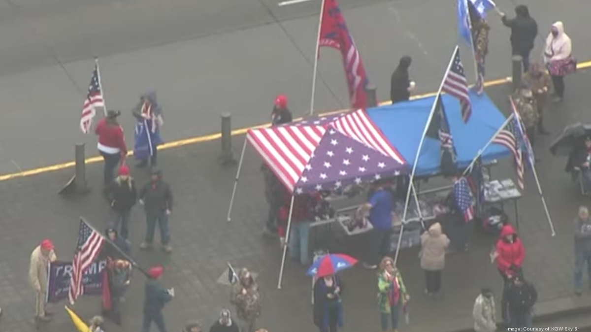 In Salem, an 'unlawful assembly' at the capitol adds to a chaotic day ...