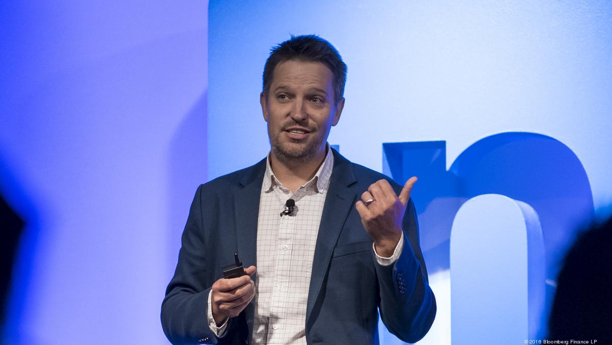LinkedIn CEO decides to allow employees to work remotely permanently ...