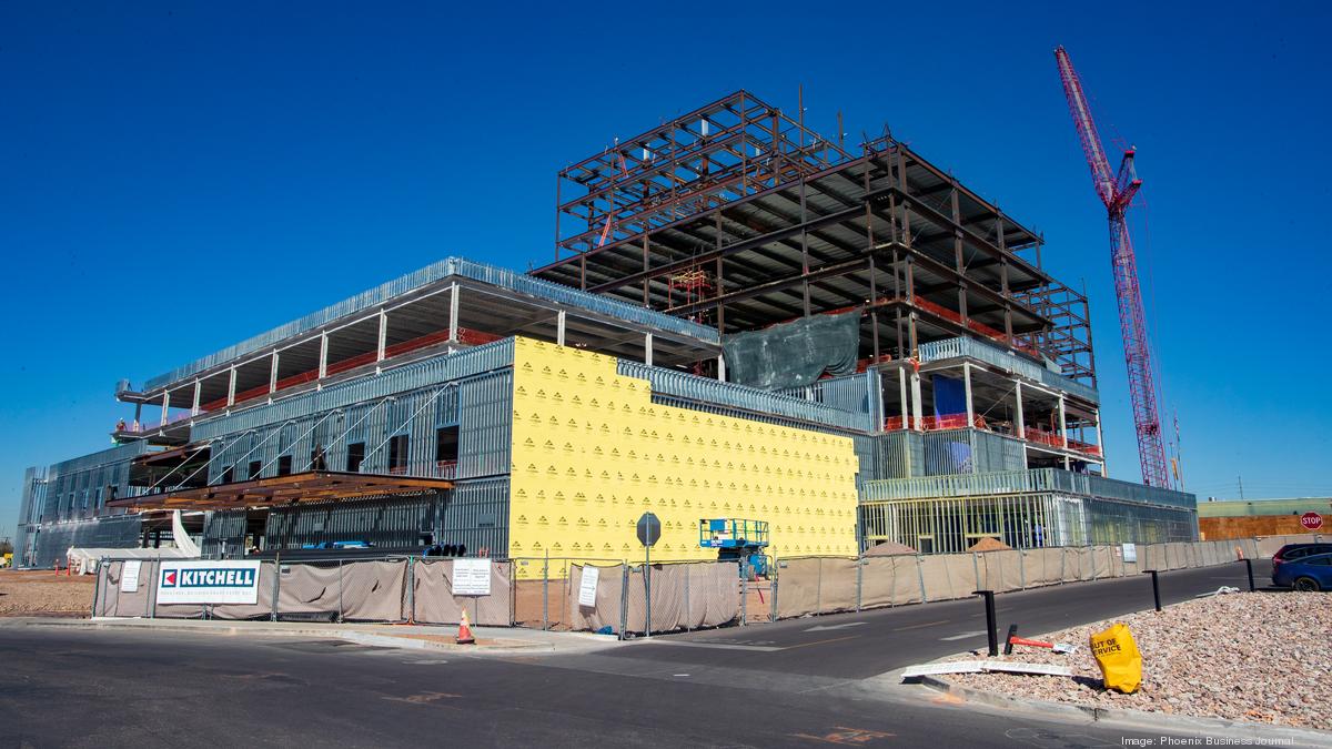 Valleywise Health marks milestone on new $596M Phoenix hospital ...
