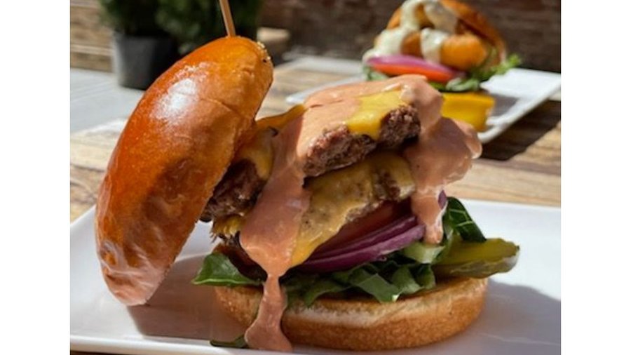 FB's Kitchen & Lounge opens in the former Rusconi Pizza space downtown ...