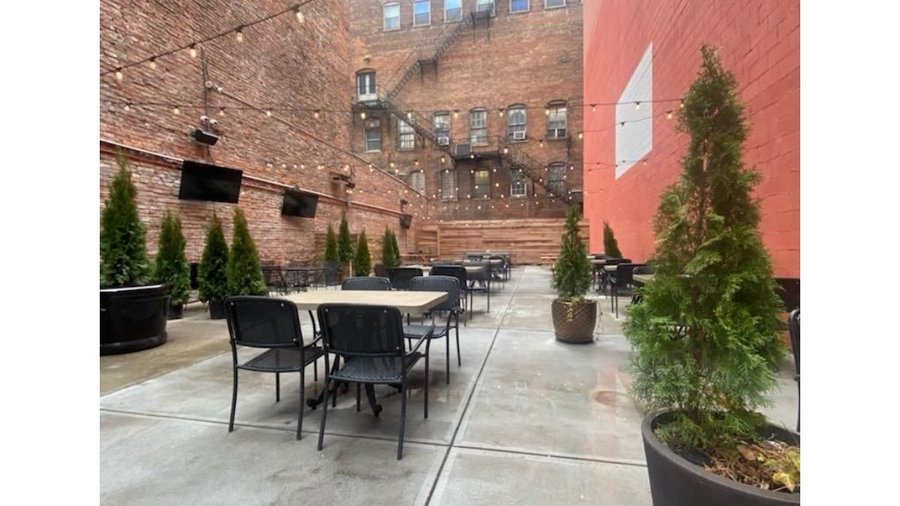 FB's Kitchen & Lounge opens in the former Rusconi Pizza space downtown ...