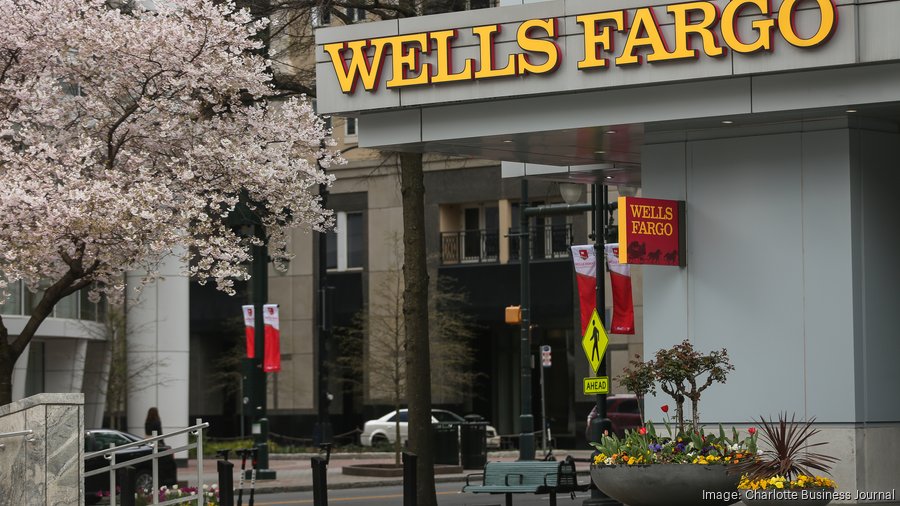 Wells Fargo CEO of consumer, small business banking Mary Mack to retire ...