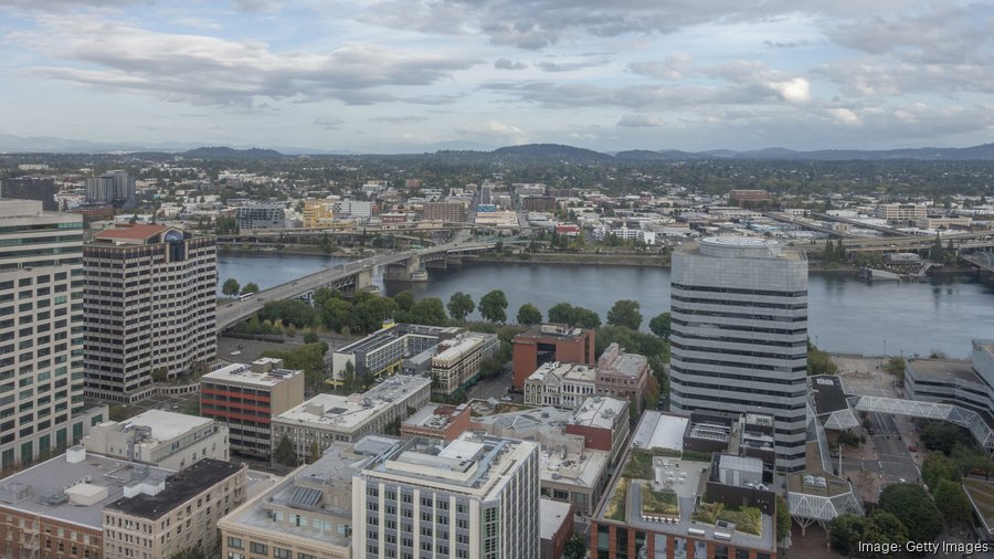 Portland foot traffic rises 5.6% despite lagging office workers ...