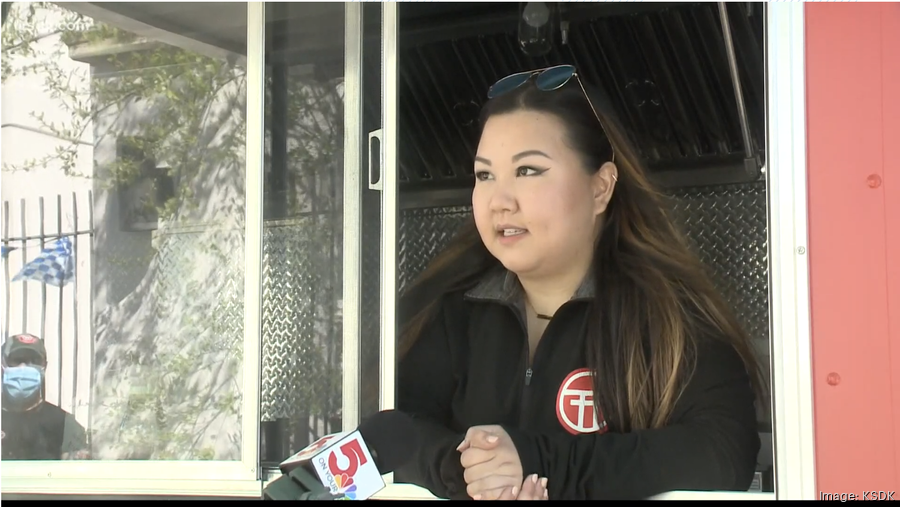 'We sold out at 3 p.m., and it was great': Crowds return to St. Louis ...