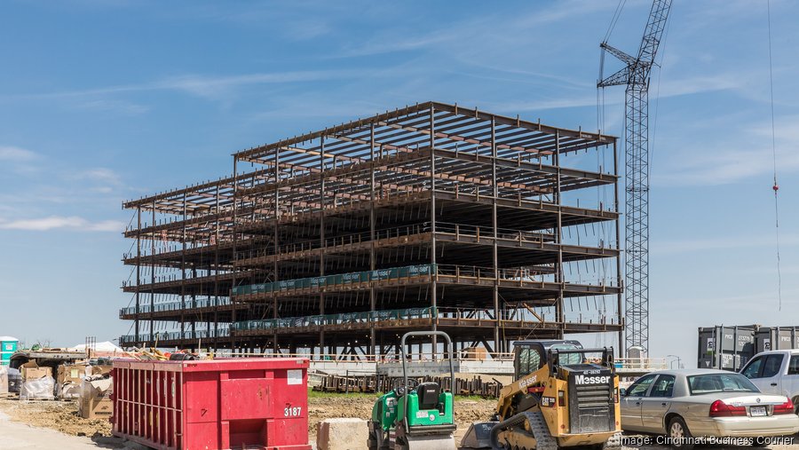 UC’s Digital Futures Building topped off in Uptown: PHOTOS - Cincinnati ...