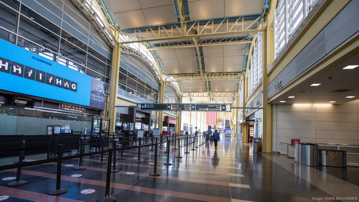 DCA, IAD set passenger records in 2023 - Washington Business Journal