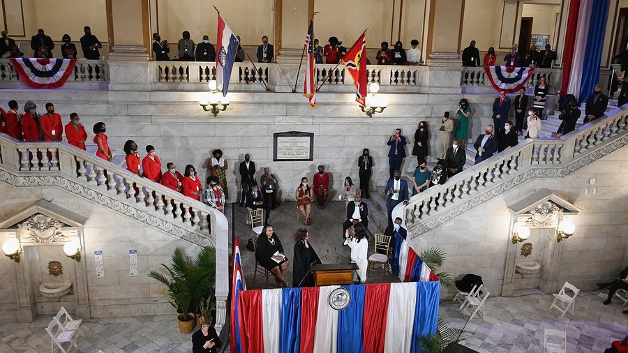 Tishaura Jones sworn in as first Black female mayor of St. Louis - St ...