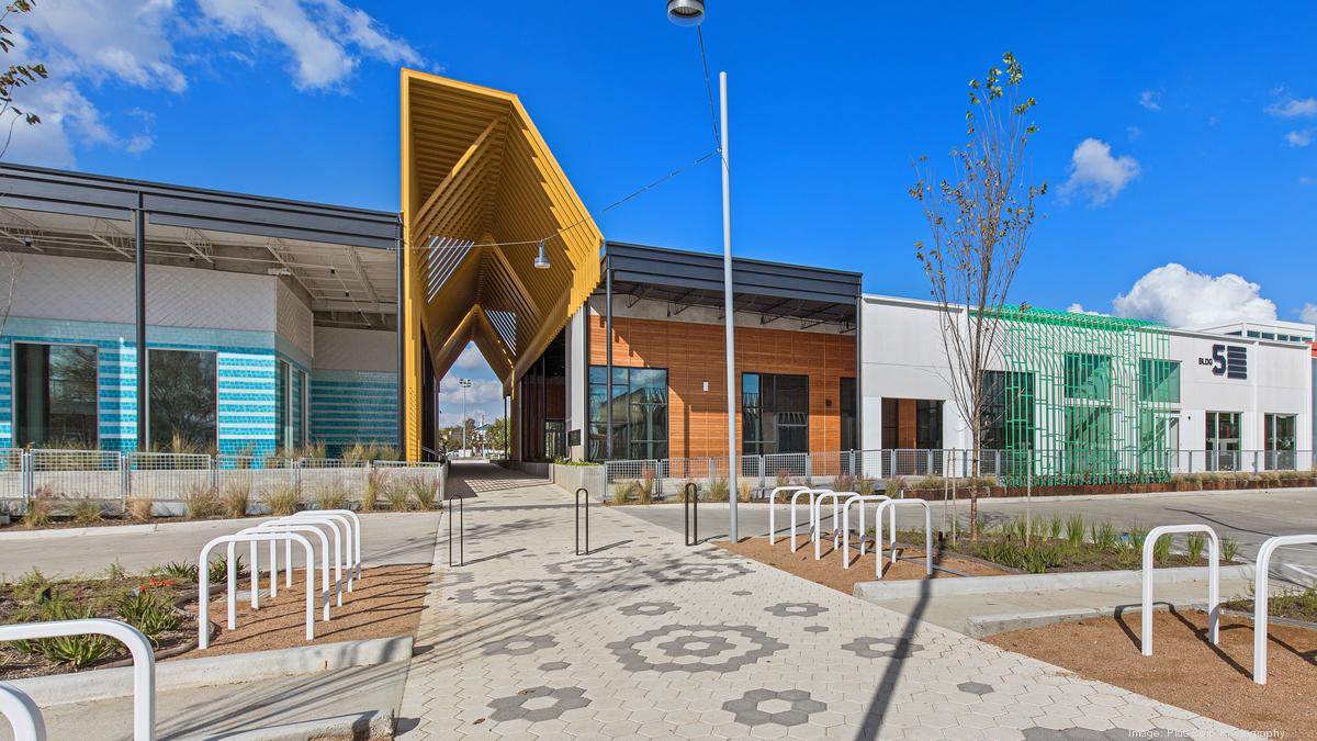 First eatery, more retail opens at M-K-T mixed-use in the Heights ...