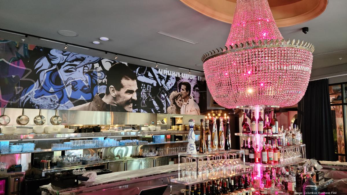 Small Plates: Bogey Inn, Urban Chophouse, chicken-crust pizzas ...