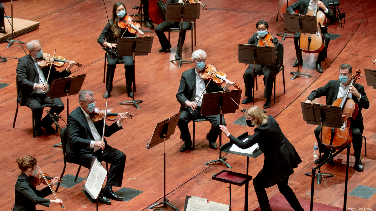 REVIEW: Guest conductor inspires; CSO close to 'full strength’ return ...