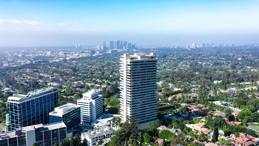 Evan Metropoulos’ $33.5M WeHo penthouse set for online auction - L.A ...