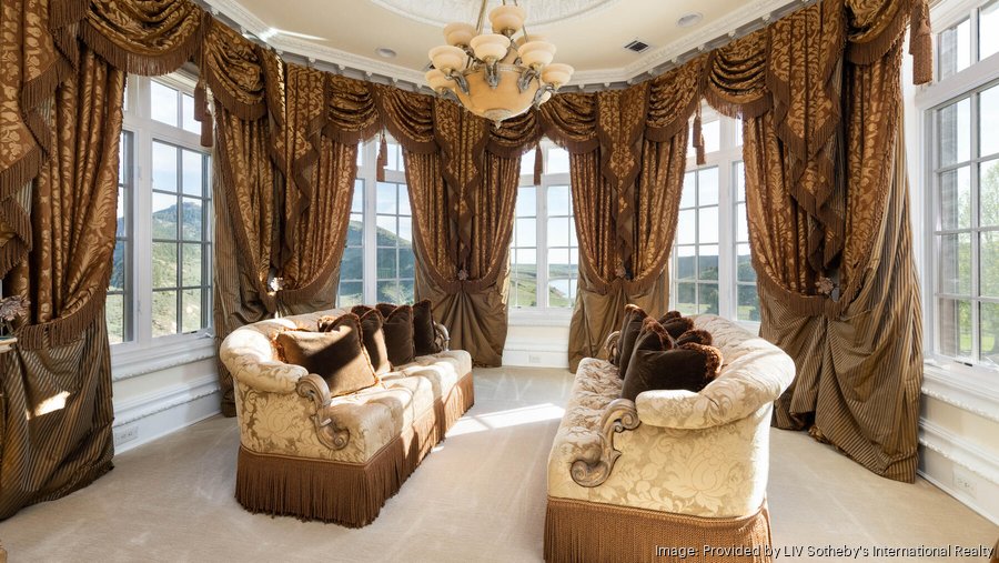 'Bellagio of Golden' designed by adult nightclub owner Troy Lowrie ...