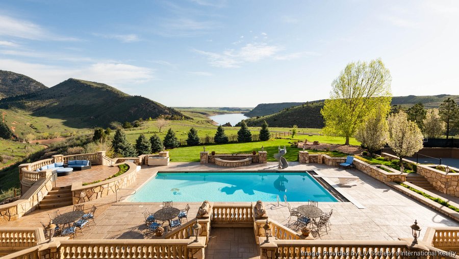 'Bellagio of Golden' designed by adult nightclub owner Troy Lowrie ...