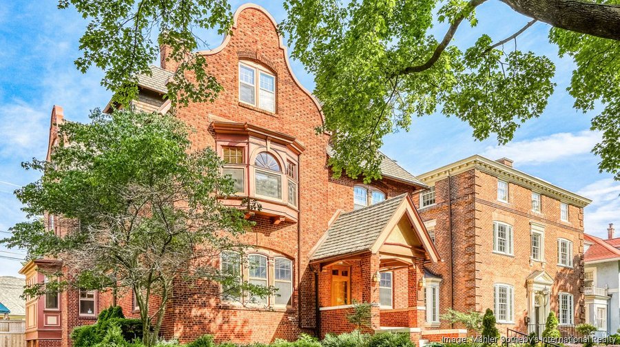 See inside historic $1.3 million Lake Drive home that recently hit ...