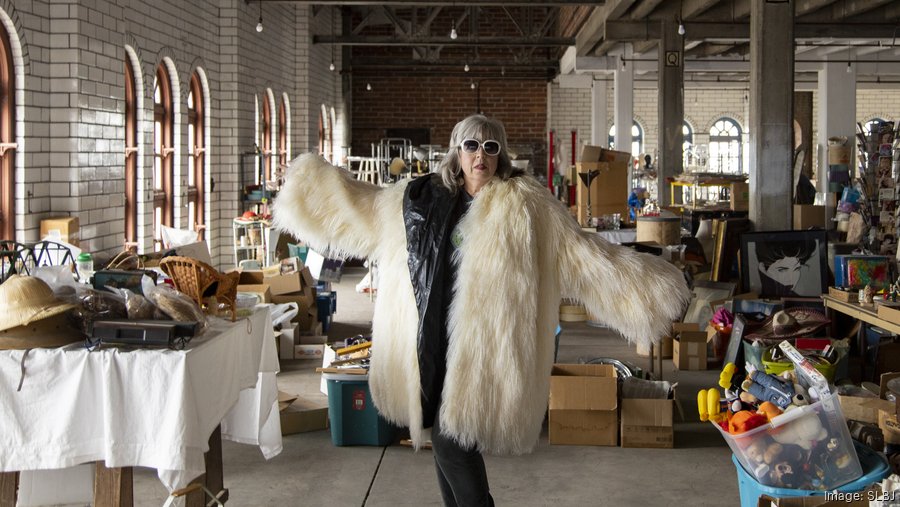 St. Louis Character: Donnaland's Donna Knott discovers new trends ...