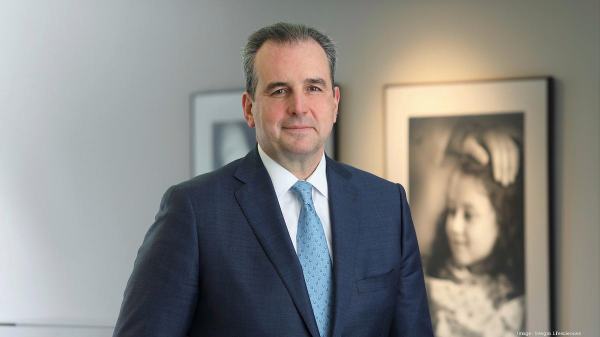 In first year as CEO, GE Healthcare's Peter Arduini made $10.5M - Boston Business Journal