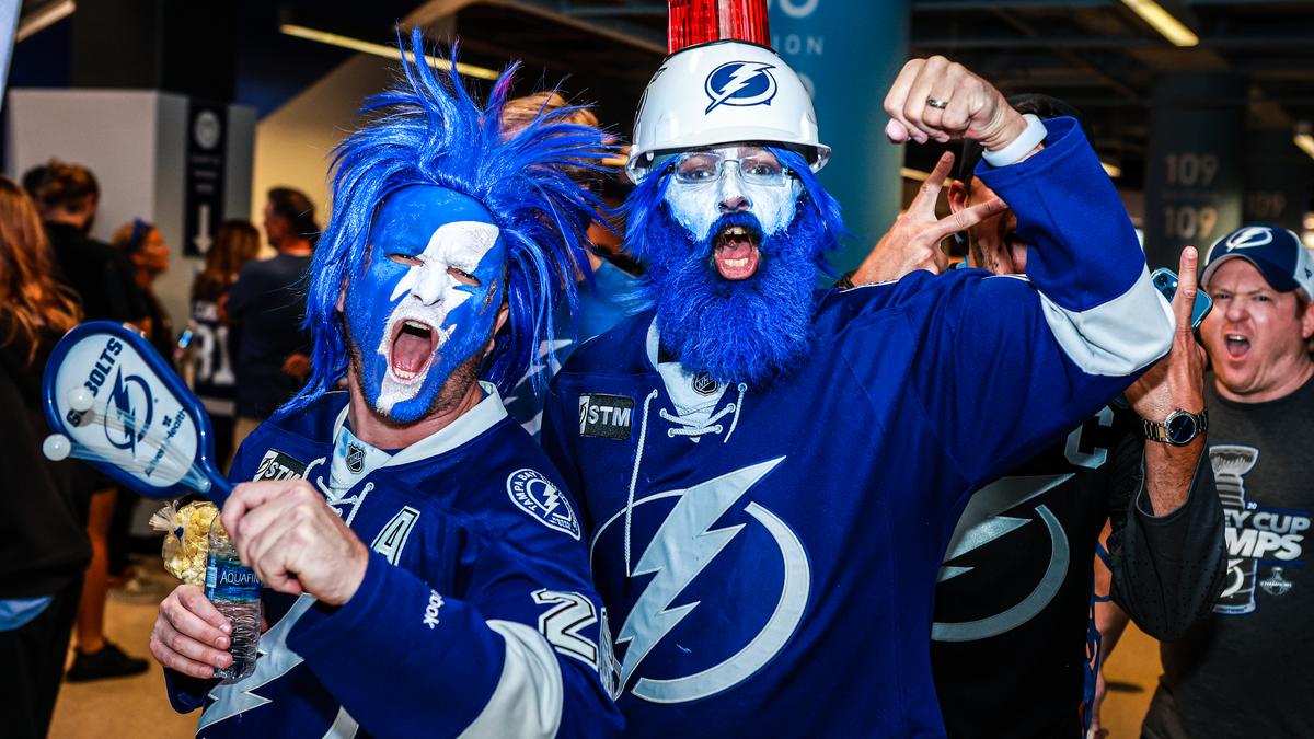 Hoisting the Stanley Cup: Scenes from the Bolts' memorable championship ...