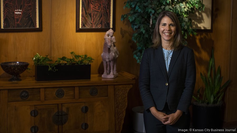 KC Scholars program offers underserved students a bridge to the future ...