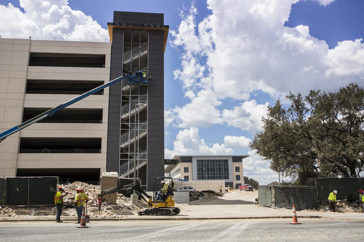 Flextronics ready to build next-gen desktops - Austin Business Journal