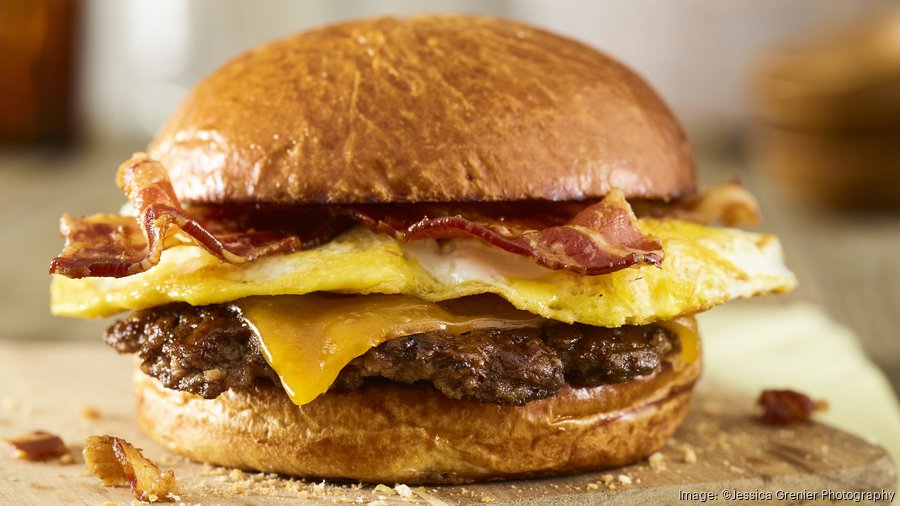 Smashburger hits 14th straight month of significant growth, reversing ...