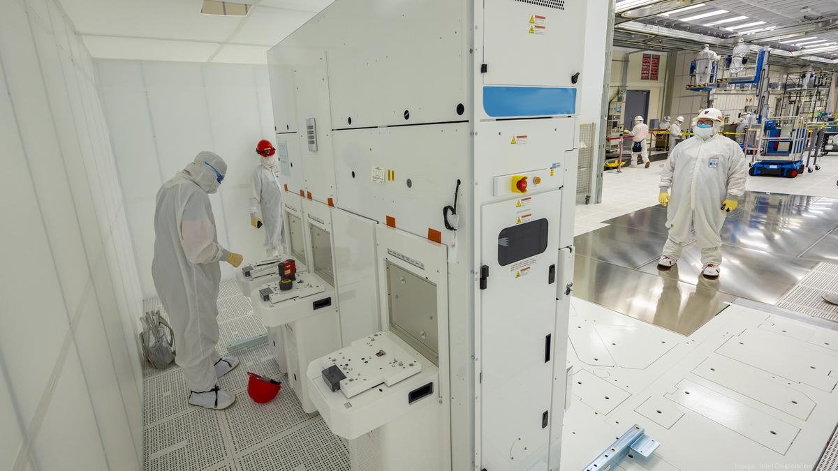 Intel's $3B Ronler Acres expansion should be complete in 6 months ...