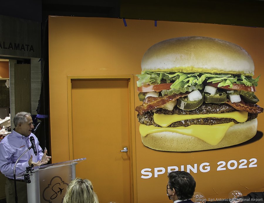 Whataburger lands hometown airport deal - San Antonio Business Journal