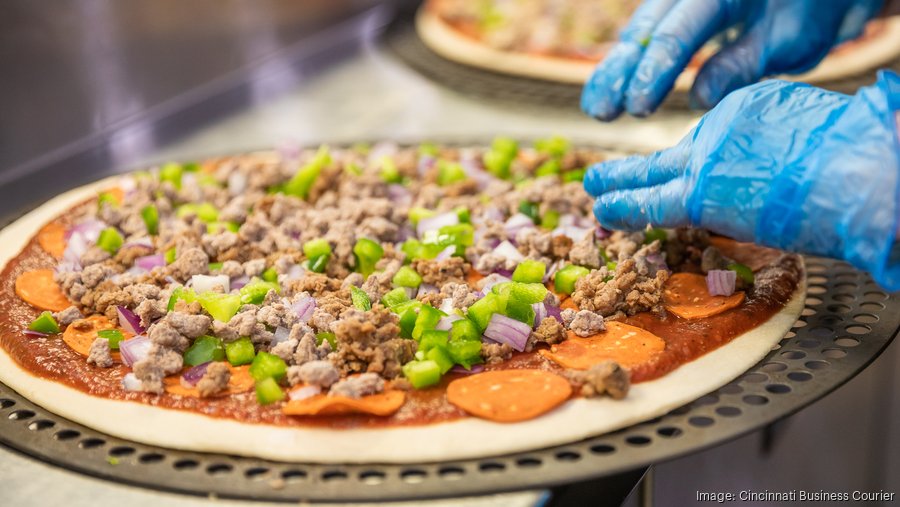LaRosa's reopens in new Middletown pizzeria - Cincinnati Business Courier