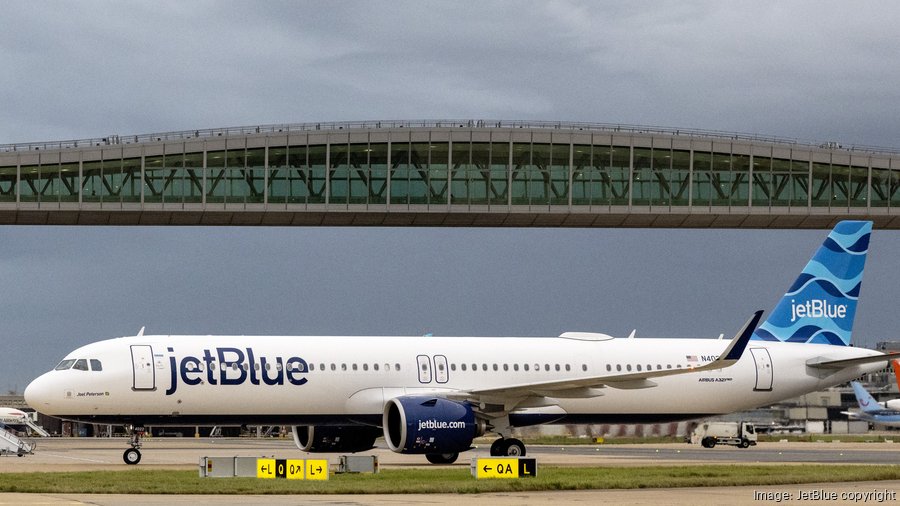 JetBlue expands in Europe with new service to Paris - New York Business ...