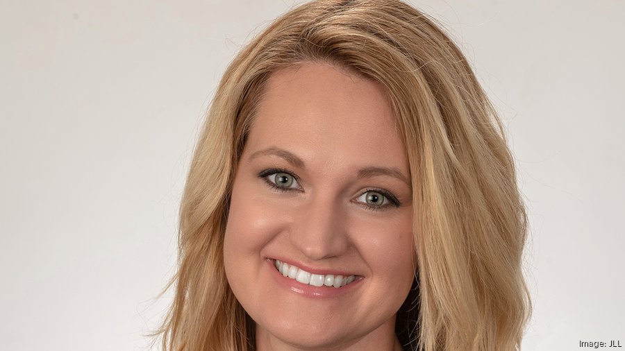 Companies are looking for smaller, smarter spaces, JLL executive says ...