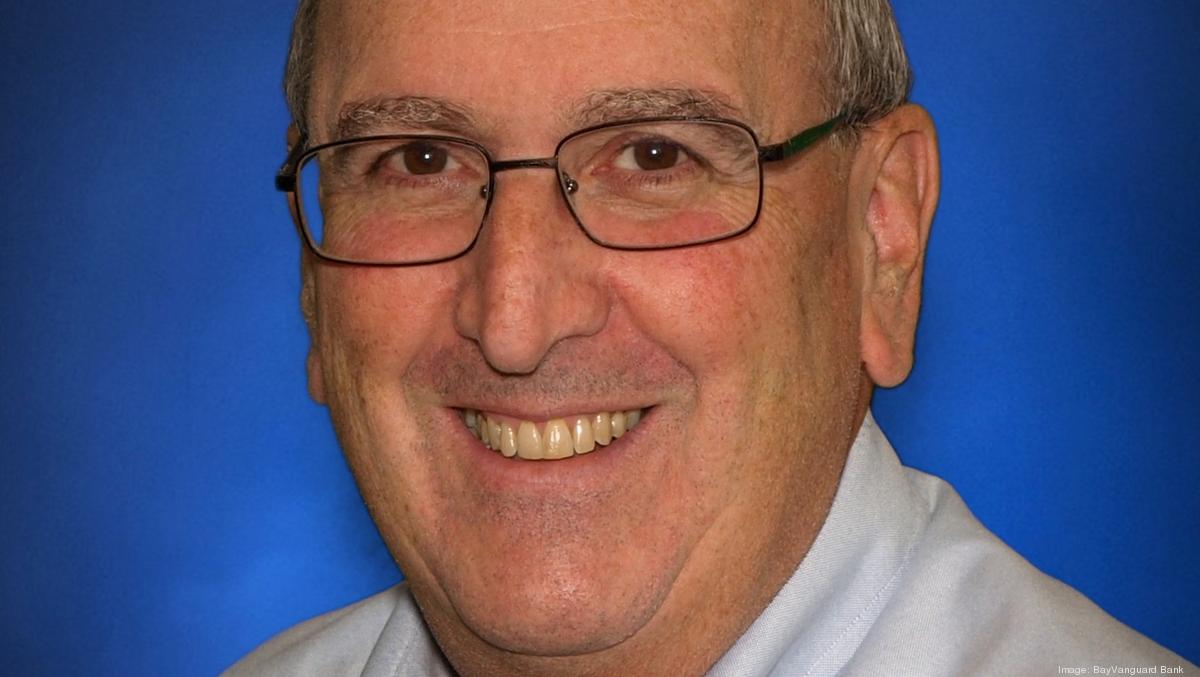 Michael Dee's Instagram, Twitter & Facebook on IDCrawl