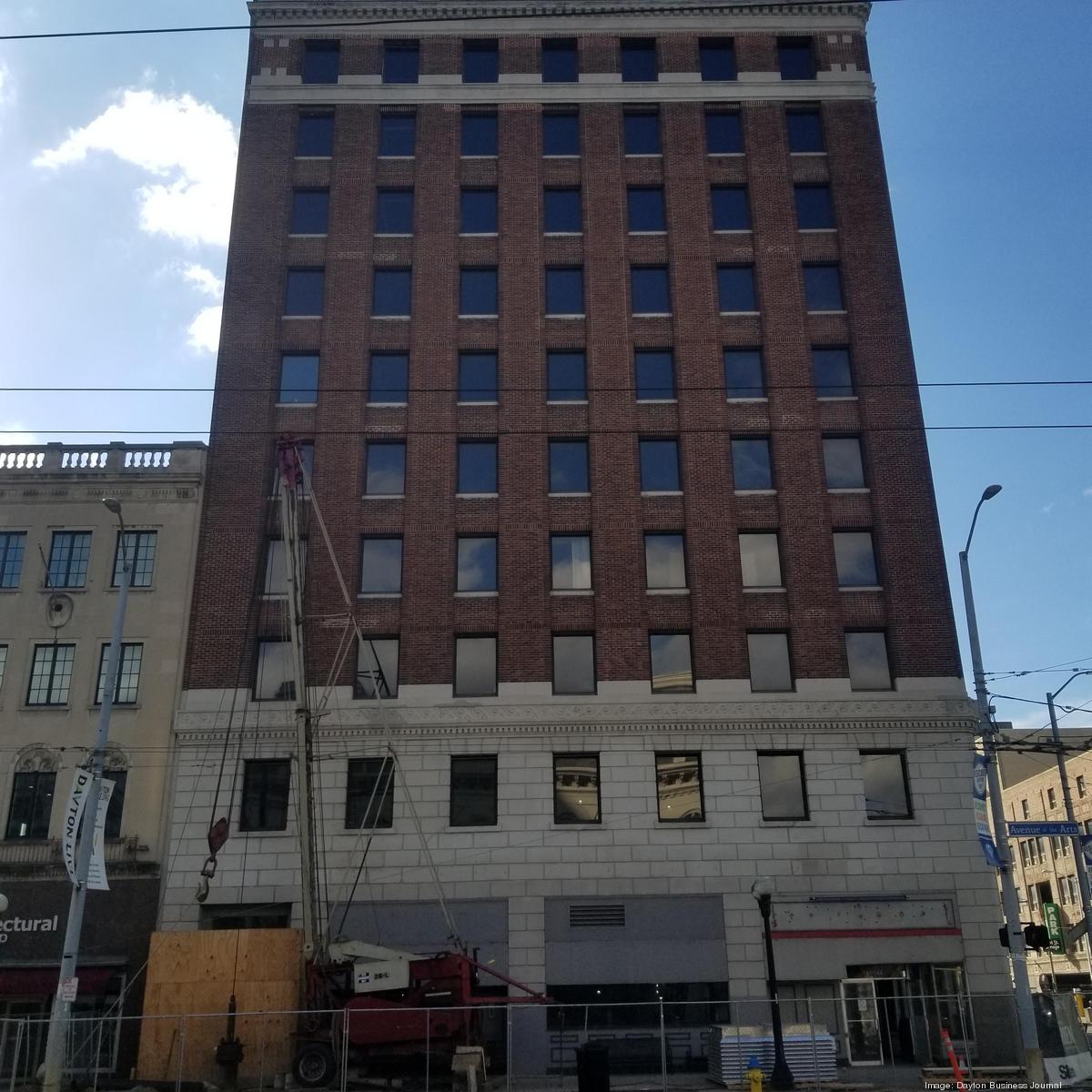 Holly Samuels's Instagram, Twitter & Facebook on IDCrawl