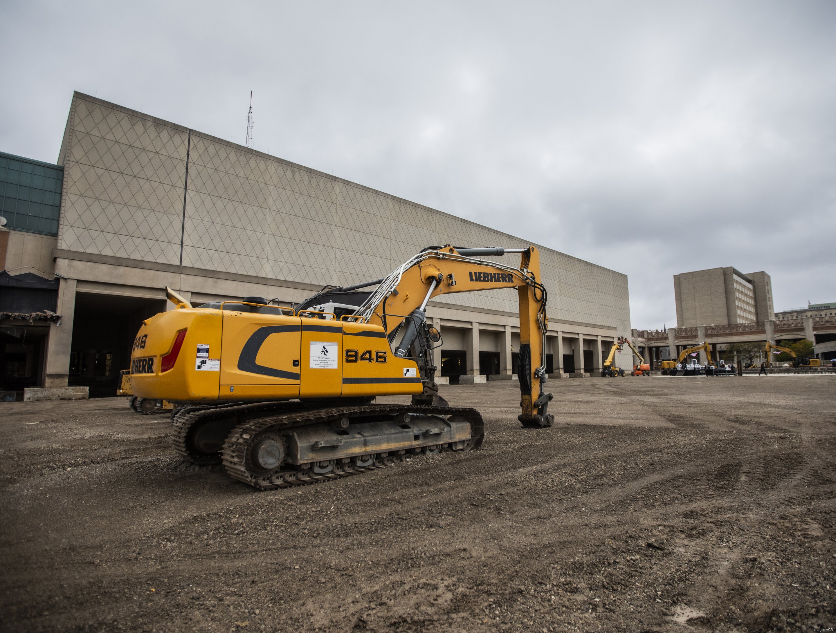 Baird Center expansion rises in Milwaukee's Westown neighborhood ...