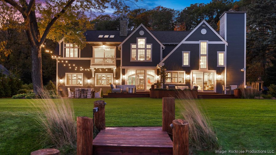 Lake Michigan property in Fox Point sells for $5.9M - Milwaukee ...