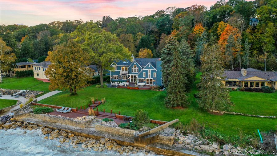 Lake Michigan property in Fox Point sells for $5.9M - Milwaukee ...