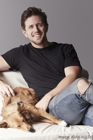 Former Taylor Swift road manager reflects on her experience - Puget ...