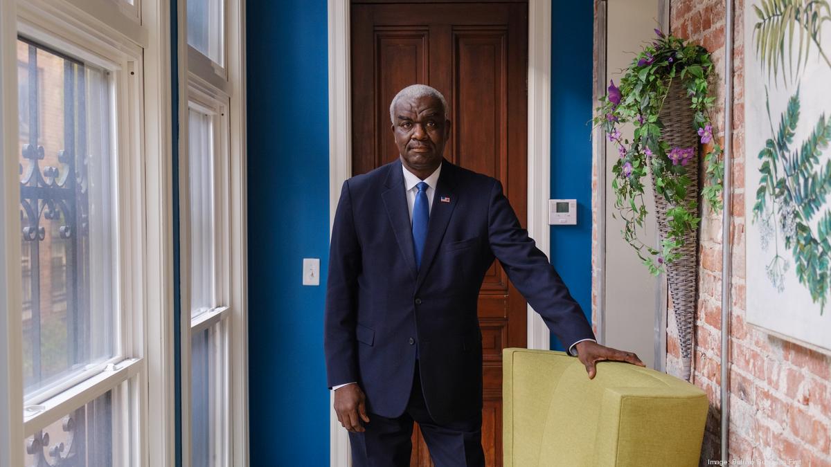 Roswell Park's Carl Thomas, dedicated to helping people - Buffalo ...