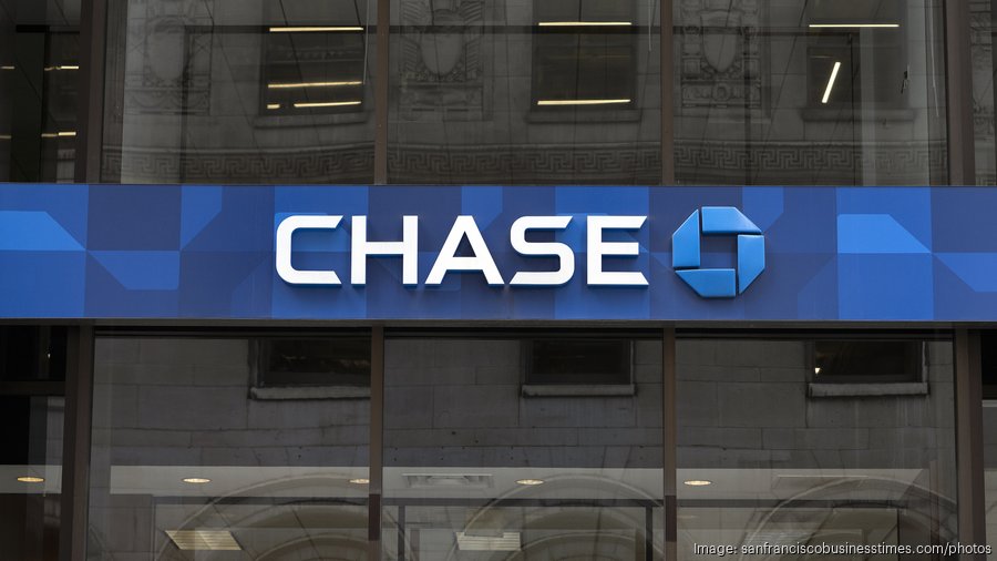 Chase Bank building St. Francis branch location - Milwaukee Business ...
