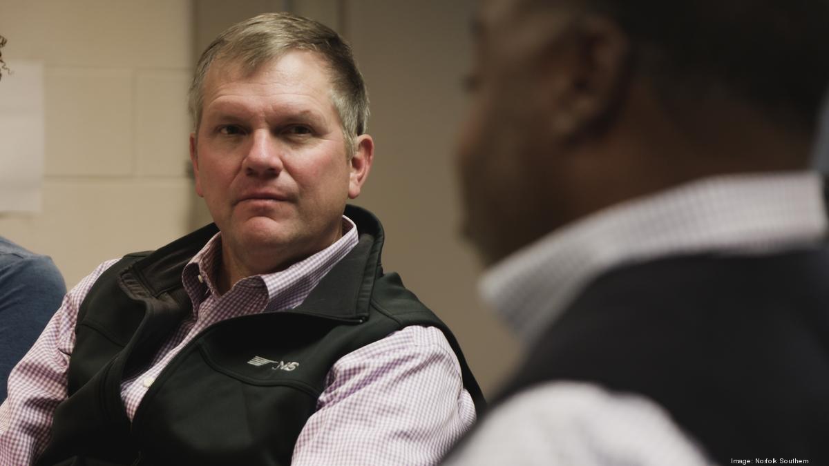 Norfolk Southern CEO grilled by Senate panel on whether job cuts caused ...