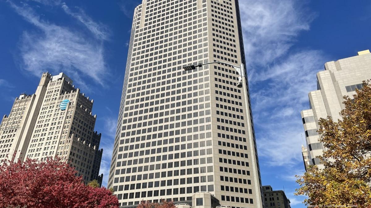 Incentives weighed for $300M plan to convert AT&T tower into apartments ...