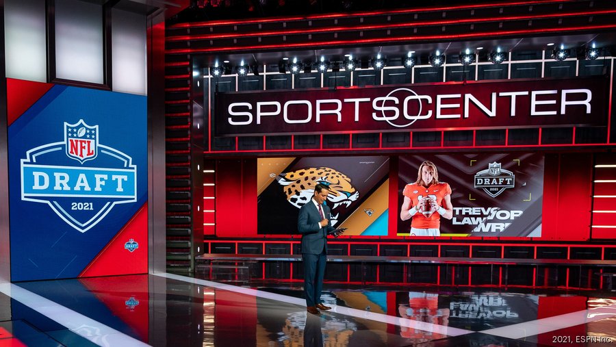 How ESPN's Kevin Negandhi was shaped by Philly sports media legends ...