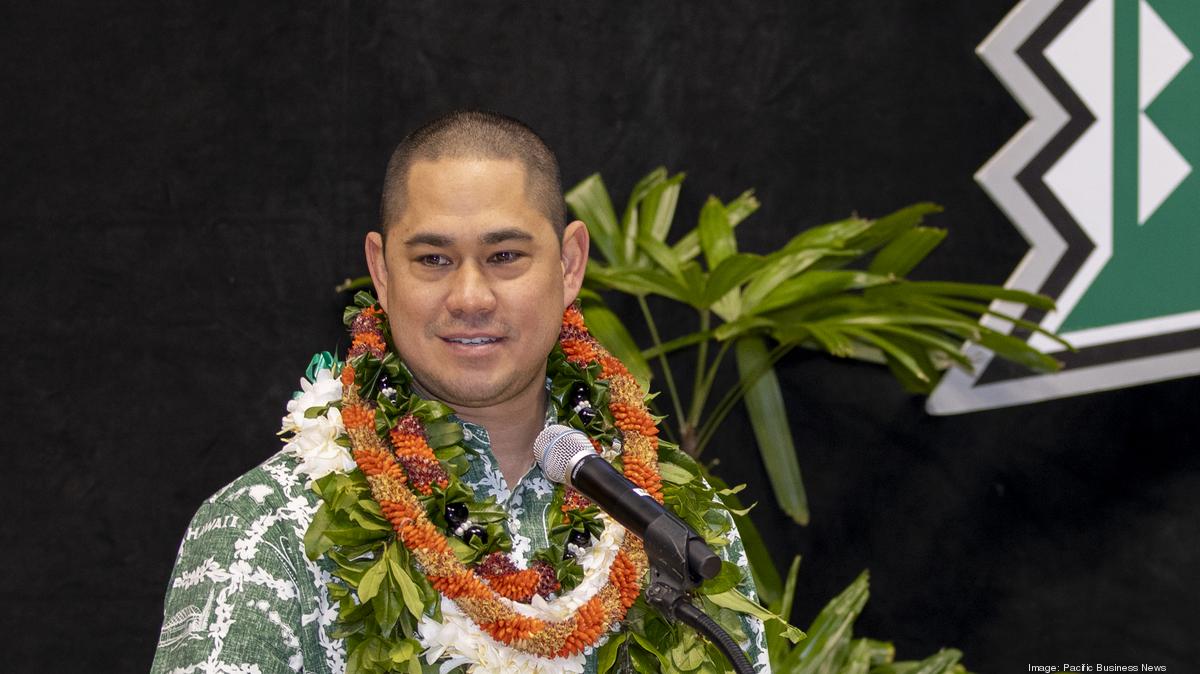 University of Hawaii names former record-setting quarterback as new ...