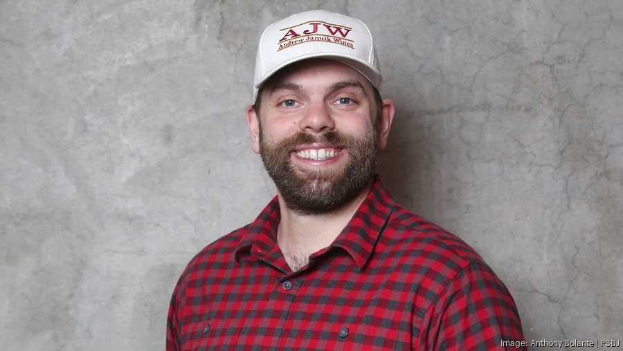 Andrew Januik describes 'pretty unique' setup at Novelty Hill-Januik ...