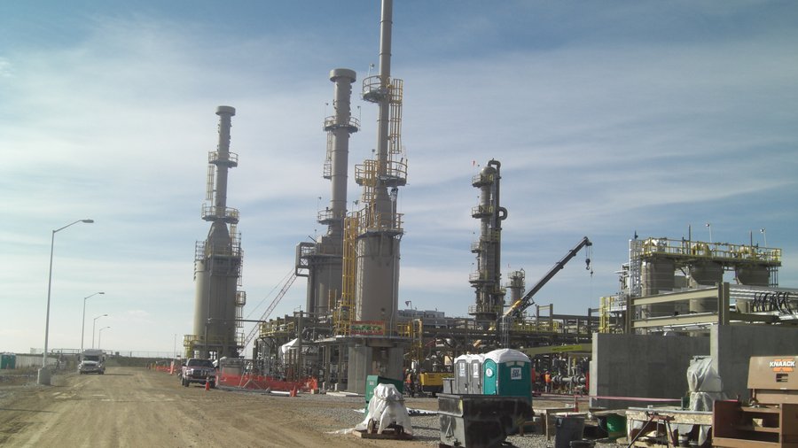 Phillips 66 makes buyout offer for DCP Midstream, Colorado's biggest ...