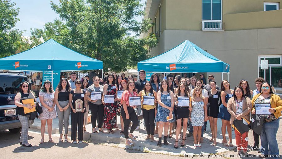 Hispano Chamber of Commerce Foundation awards scholarships ...