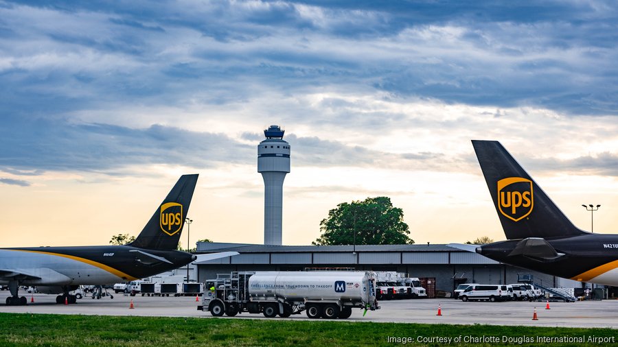 American Airlines sees CLT hub making gains with new tower - Charlotte ...