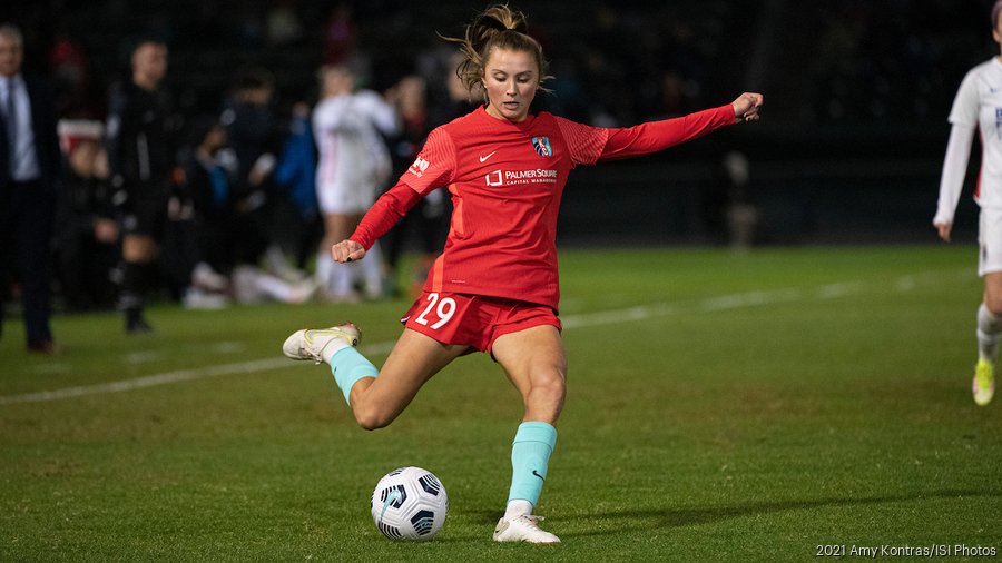 KC Current owners Angie and Chris Long change the equation in women's ...