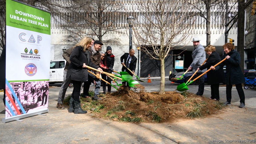 downtown-Atlanta-tree-planting - Atlanta Business Chronicle